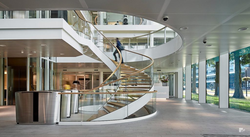 ALL YOU NEED TO KNOW ABOUT CIRCULAR STAIRS - Home Garden Share